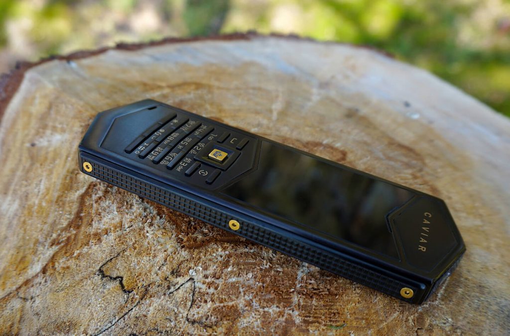 Review: Viking Rurik Gold exclusive phone from Caviar | LetsGoDigital